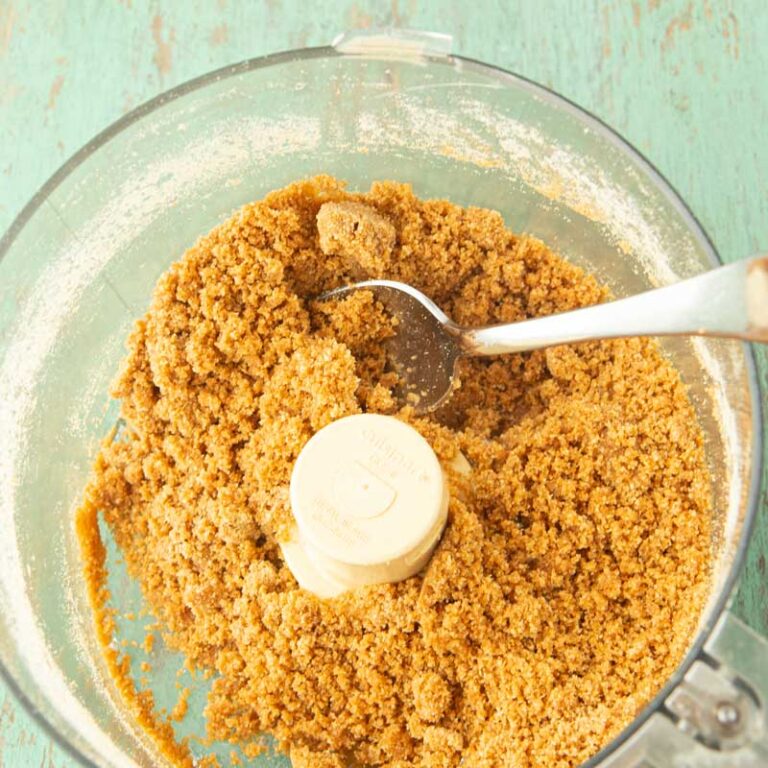How to make a perfect graham cracker crust every time - Baking with ...
