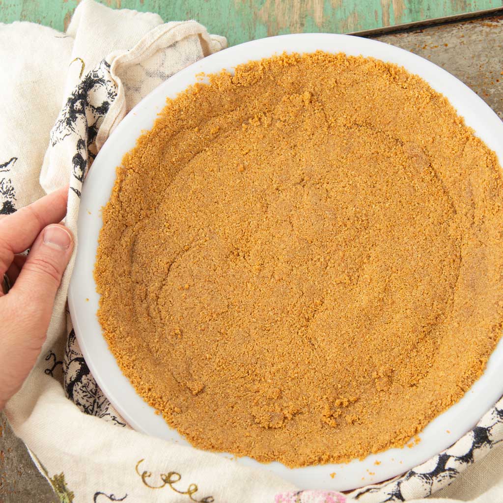 How to make a perfect graham cracker crust every time - Baking with ...
